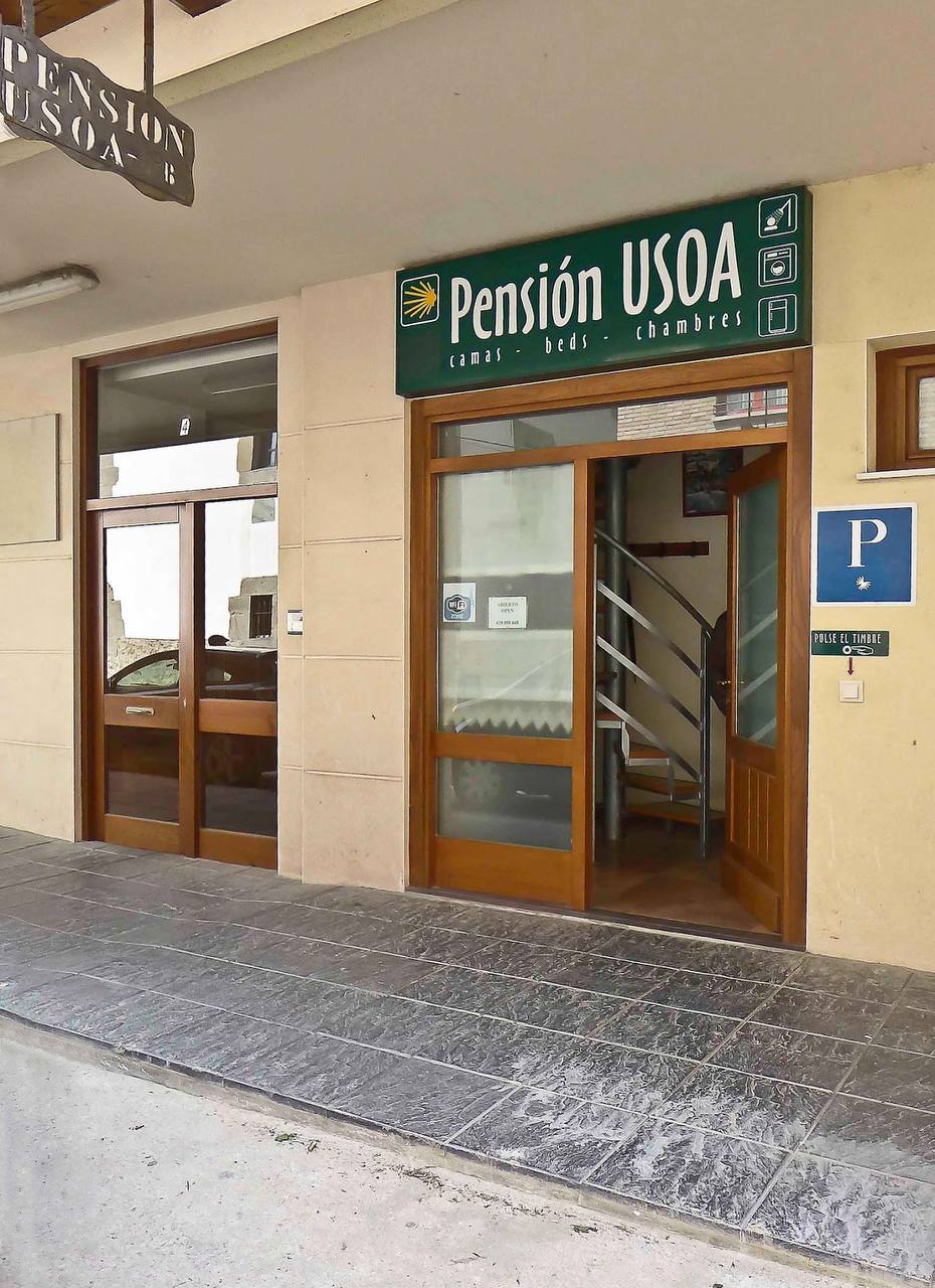 Pensión USOA - Camino de Santiago Hostel Zubiri | Pilgrim Accommodation